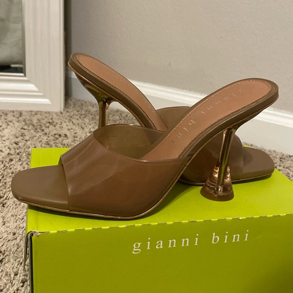 Gianni Bini | Shoes | Gianni Bini Heels In The Style Oziee Color ...